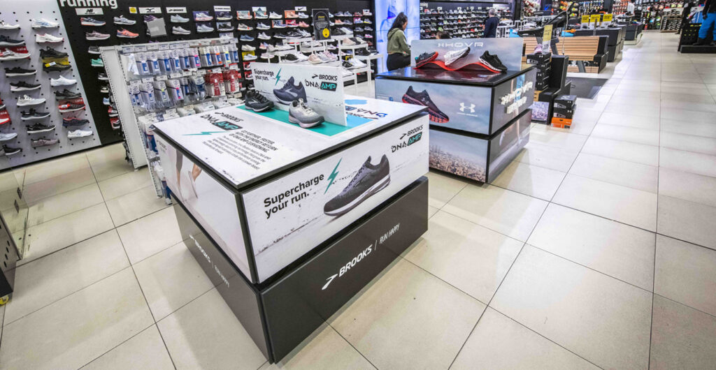 Brooks - DNA Loft Footwear Displays - Dashing Group