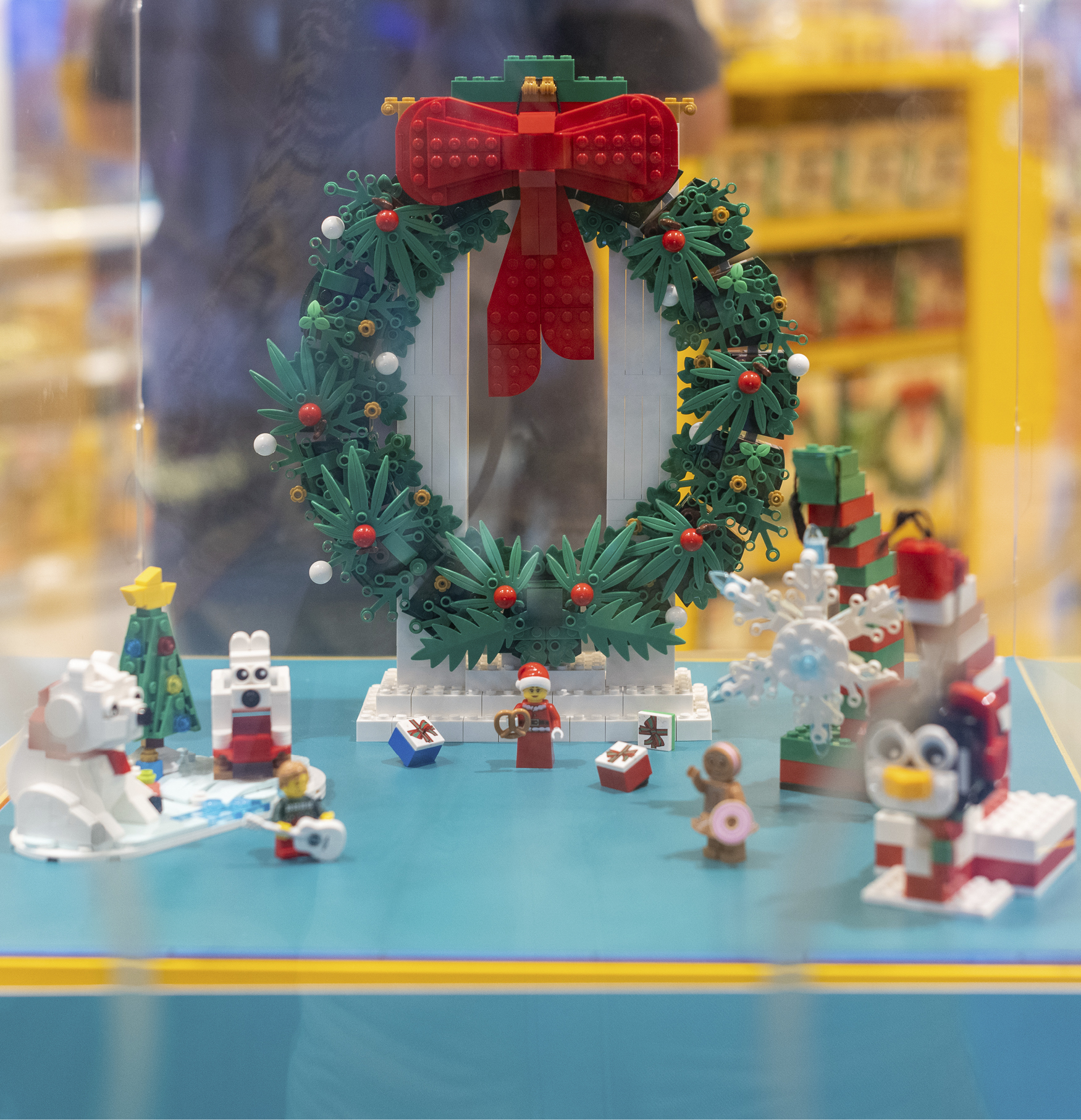 LEGO - A Playful Holiday - Dashing Group